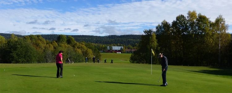 Bli med på årets turneringer hos Sande GK! - Sande Golfklubb